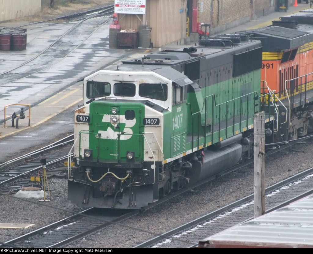 BNSF 1407